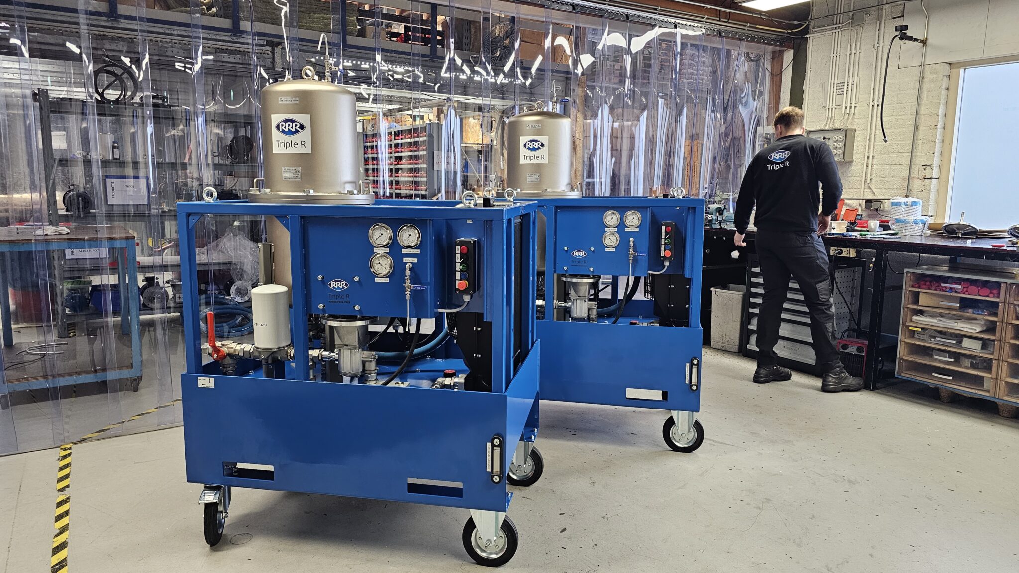 OSCA LS 306 1R 230V Filter System - Triple R Oil Cleaner | TRIS